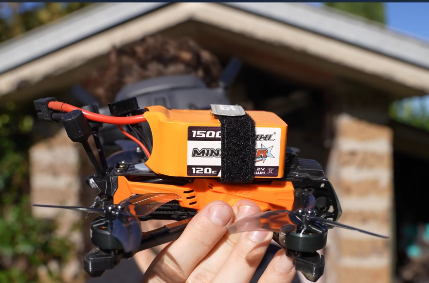 Análise do Drone DeepSpace Seeker 35 DC Analógico com GPS: Rápido ...