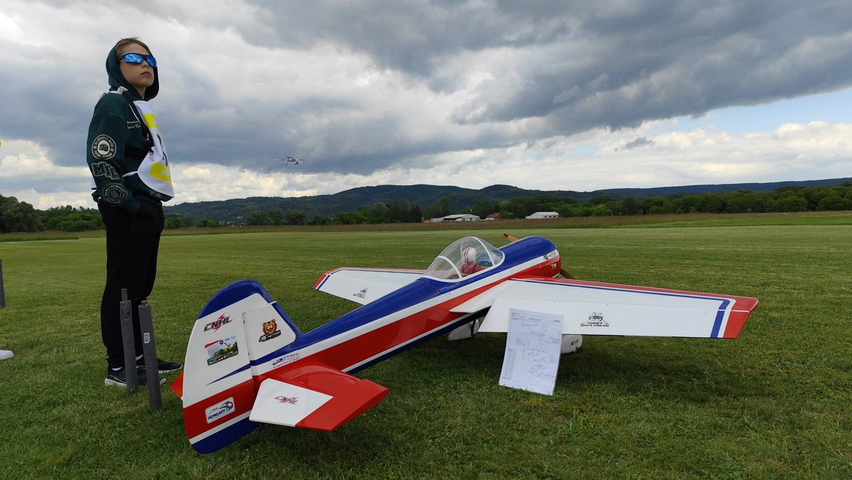 How to Choose LiPo Battery for RC Plane — hobbyflash