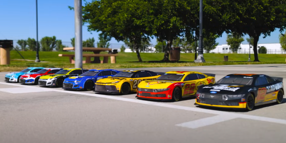 Losi NASCAR 1/12 RC Car Review & Battery Upgrade Guide | CNHL ...